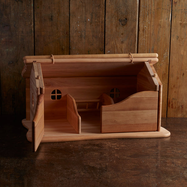 Wooden Stable - Natural – MamaOwl